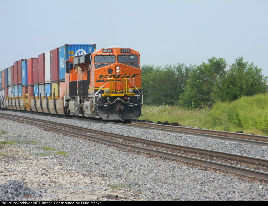 BNSF 8043